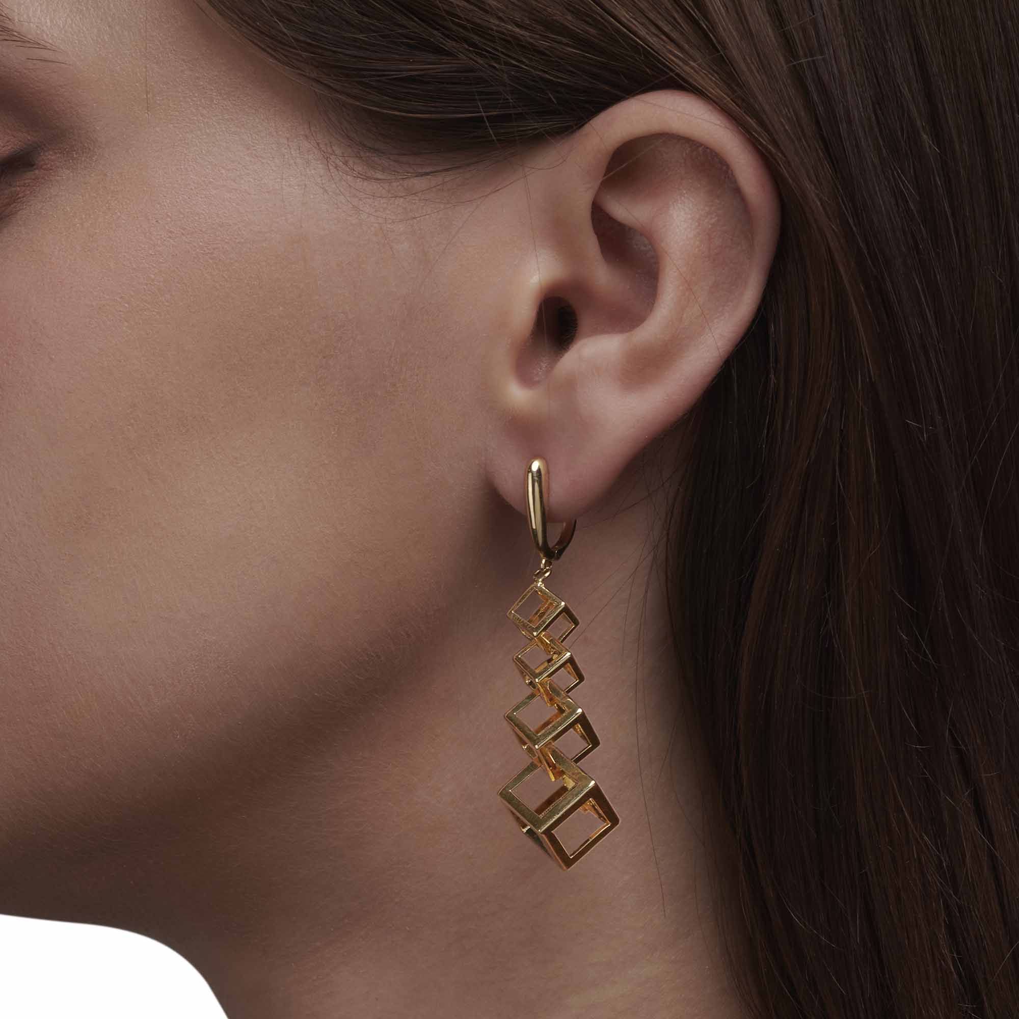 Serra Circular Earring Altın Küpe Üsküplü 14 Ayar Sarı Altın Küpe